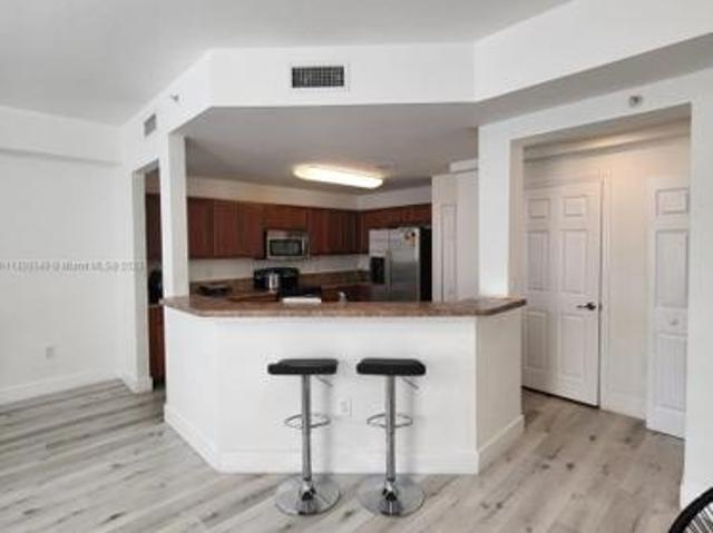 11403 89th St NW #213, Doral, FL 33178