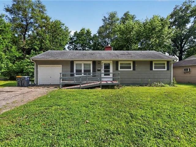 11403 Winchester Ave, Kansas City, MO 64134