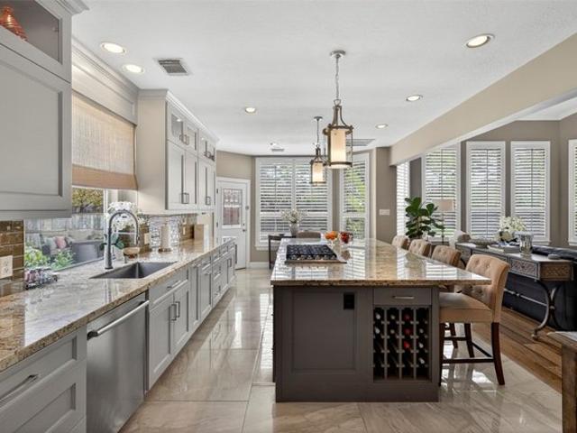11403 Parkriver Dr, Houston, TX 77070