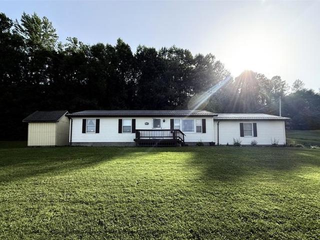 11403 S Wayland Rd, Meadville, PA 16335