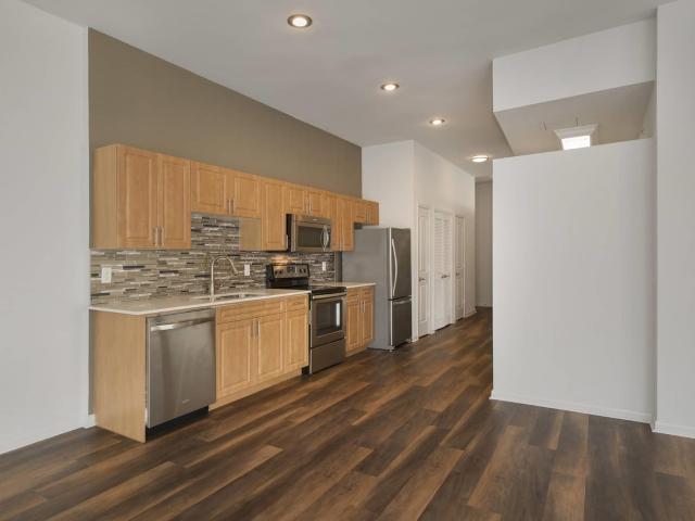 11400 DOMAIN Dr # 4212