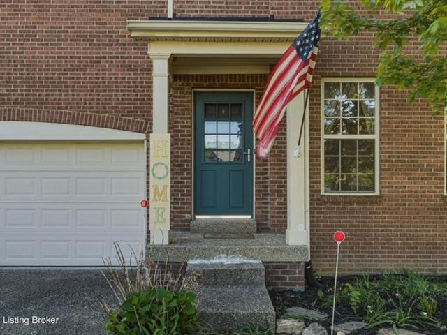 11400 Fenimore Ridge Dr, Louisville, KY 40229