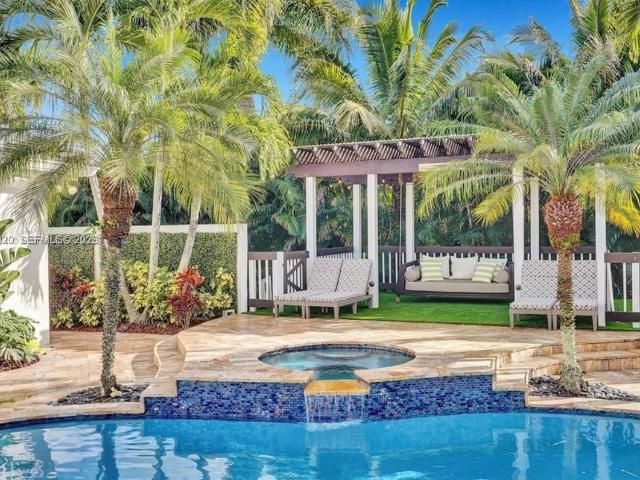 11400 NW 7th St, Plantation, FL 33325 | MLS #A12004