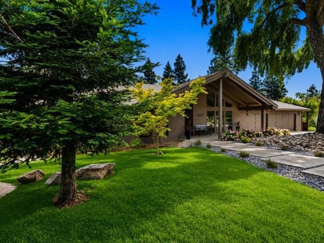 11401 Valley Oak Dr, Oakdale, CA 95361
