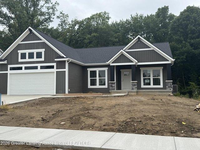 11401 Windswept Dr, Grand Ledge, MI 48837