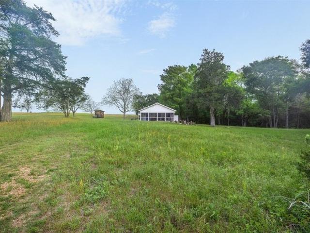 11401 Schaffner Rd, Sealy, TX 77474