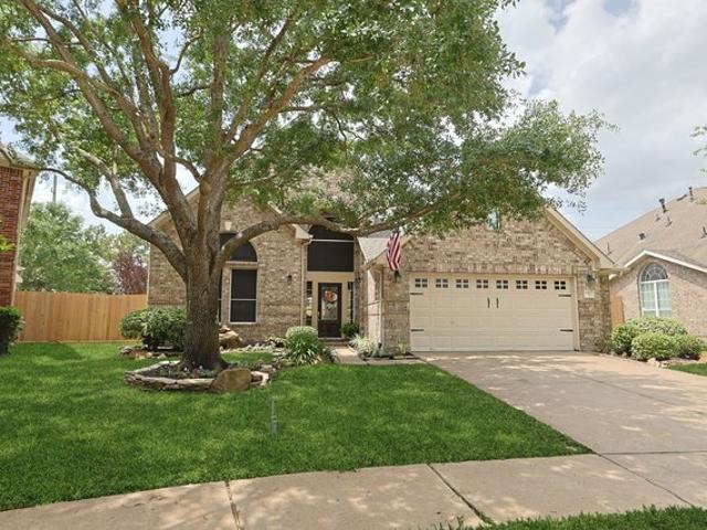 11407 Columbia Pines Ln E, Cypress, TX 77433