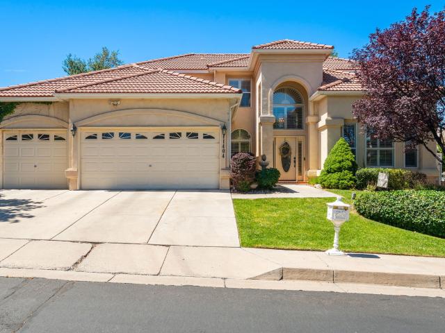 11404 Desert Classic Lane NE