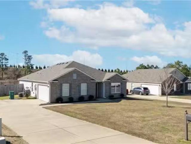 11405 CEDAR GLADES DR, VANCE, AL 35490 Single Family Residence.