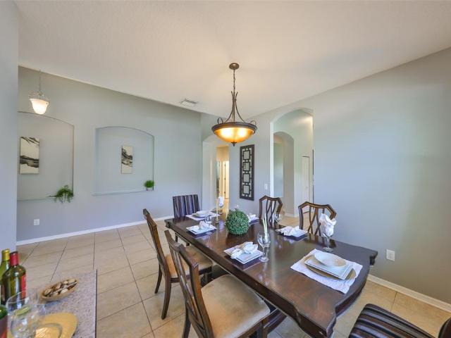 11408 Coventry Grove Cir, Lithia, FL 33547 | MLS #TB8384