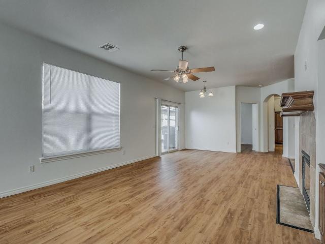 11409 & 11411 NW 121st Place 3 Bedroom Apartment for Rent at 11409 Nw 121st Pl, Oklahoma City, OK 73099 Surrey Hills #2