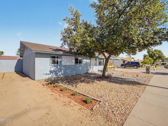 11409 N 57TH Drive
