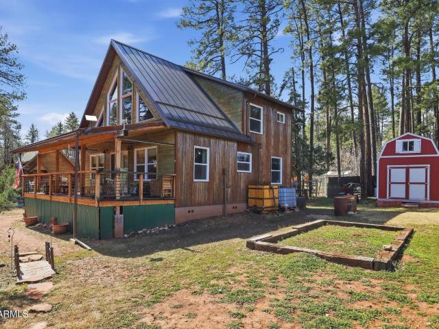 1140 N Mountain View Terrace