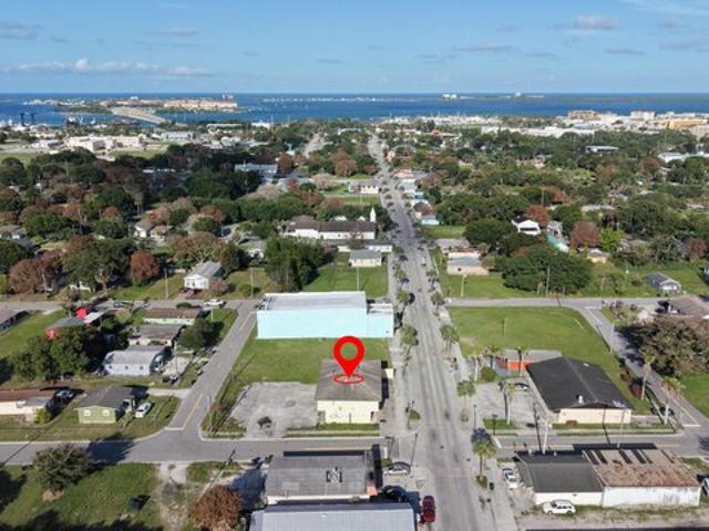 1140 Avenue D, Fort Pierce, FL 34950