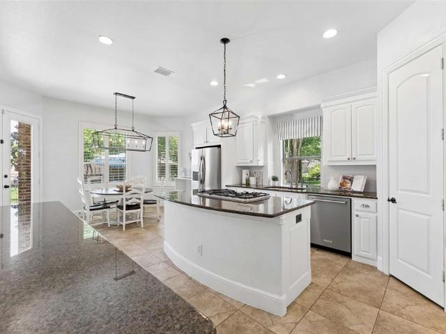 1140 Broken Bend Drive