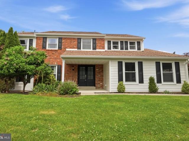 1140 Charter Rd, Warminster, PA 18974