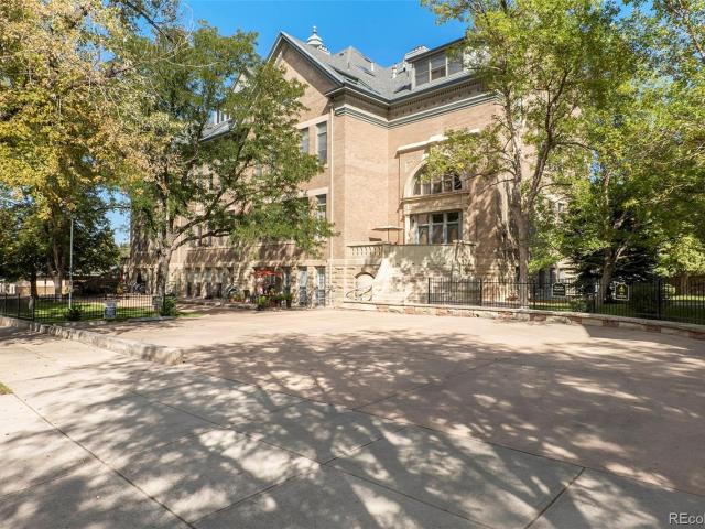 1140 Columbine Street # 107