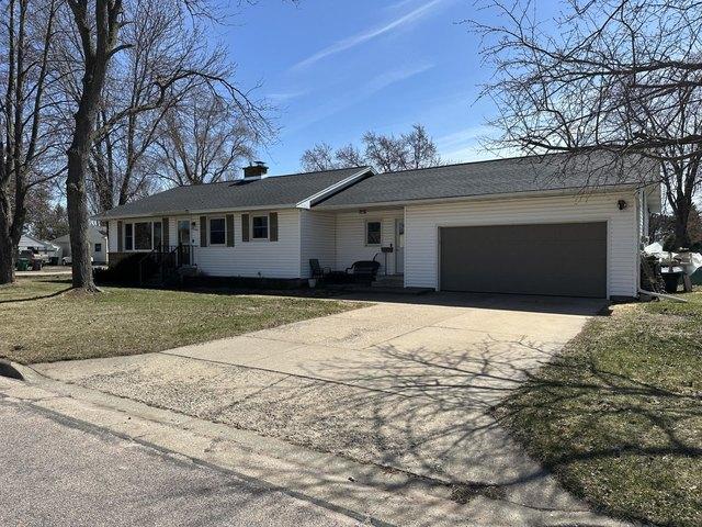 1140 Dewey St, Wisconsin Rapids, WI 54494