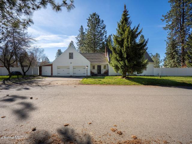 1140 E Forest Park Ln, Coeur D'Alene, ID 83815 | MLS #26 3274 | Compass