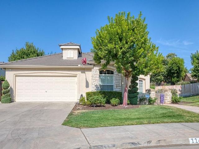 1140 E Sawgrass Ave, Fresno, CA 93730