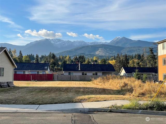 1140 E Park Ave, Port Angeles, WA 98362 | MLS #2013 | Compass