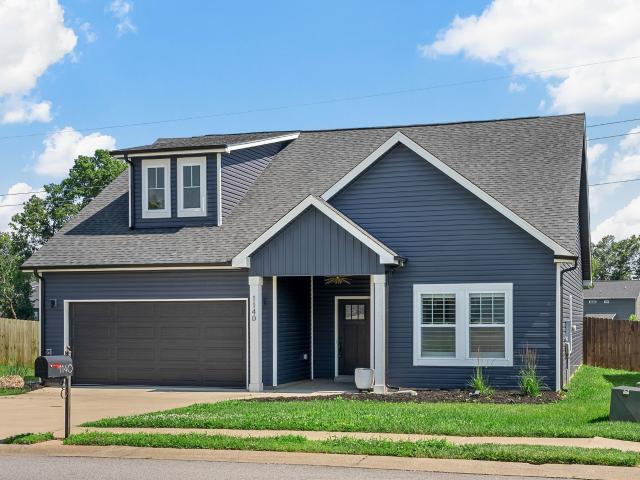 1140 Eagles Bluff Drive