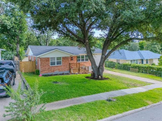 1140 Fair Oaks Drive