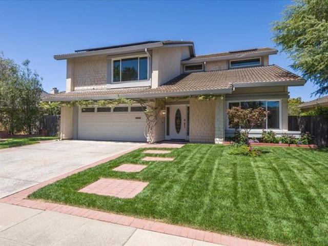 1140 Halsey Blvd, Foster City, CA 94404