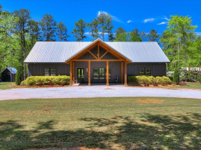 1140 Lake Drive