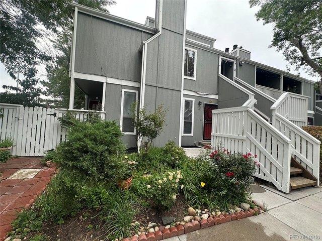 1140 S Monaco Pkwy Unit 2, Denver, CO 80224