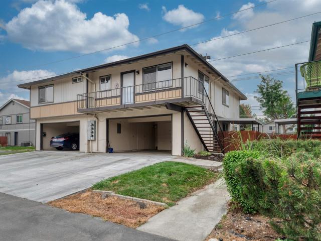 1140 S Phillippi