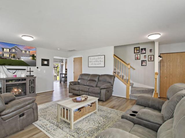 1140 th St