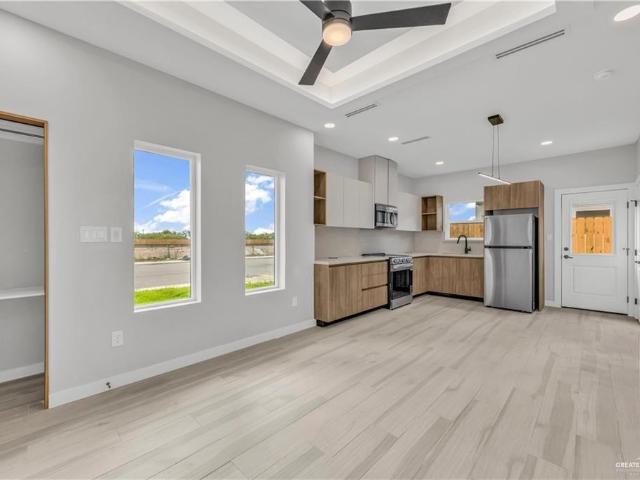 1140 th Street 4