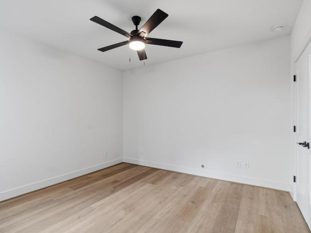 1140 W 16th St, Houston, TX 77008 | MLS #95905