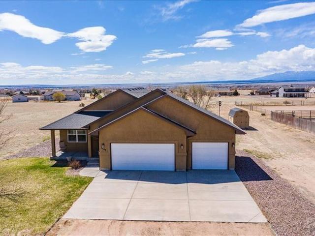 1140 W Shenandoah Dr, Pueblo West, CO 81007