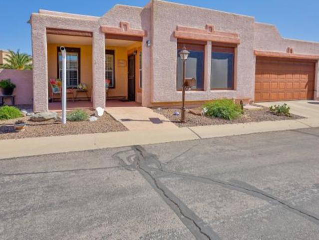 1140 W Vuelta Potrillo Mesteno, Sahuarita, AZ 85629