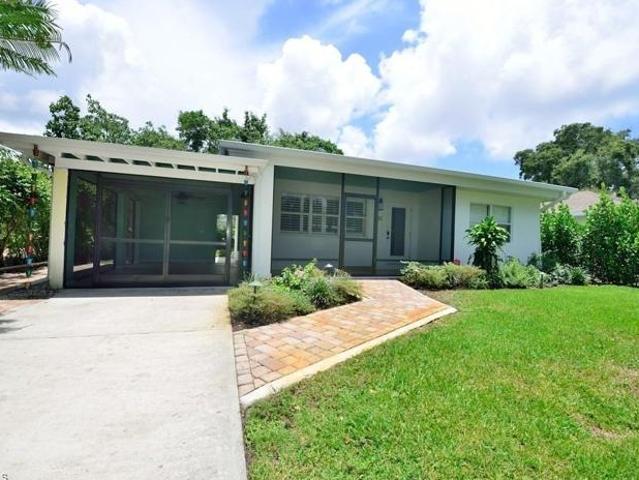 1140 9th Ave N, Naples, FL 34102