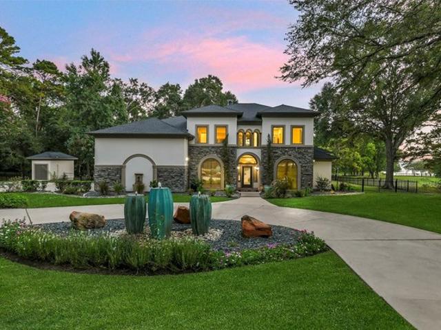 11410 Outpost Cove Dr, Willis, TX 77318