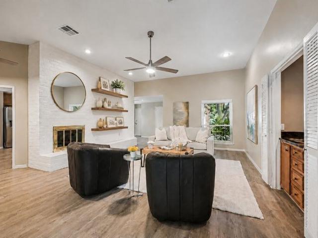 11410 Overbrook Ln, Houston, TX 77077