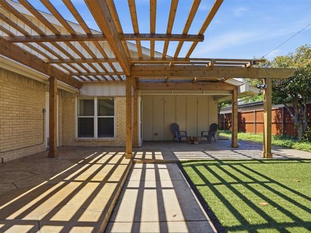 11411 Park Central Pl, Dallas, TX 75230