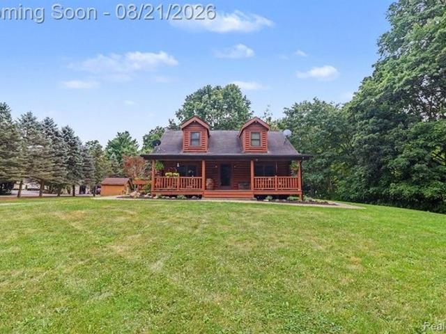 11412 Germany Rd, Tyrone Township, MI 48430