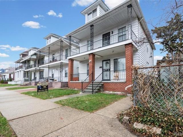 11412 McDougall St, Hamtramck, MI 48212