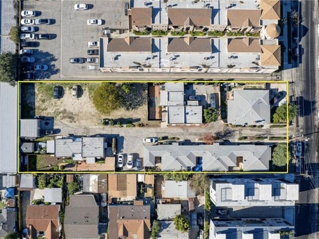 11414 Calvert St, North Hollywood, CA 91606