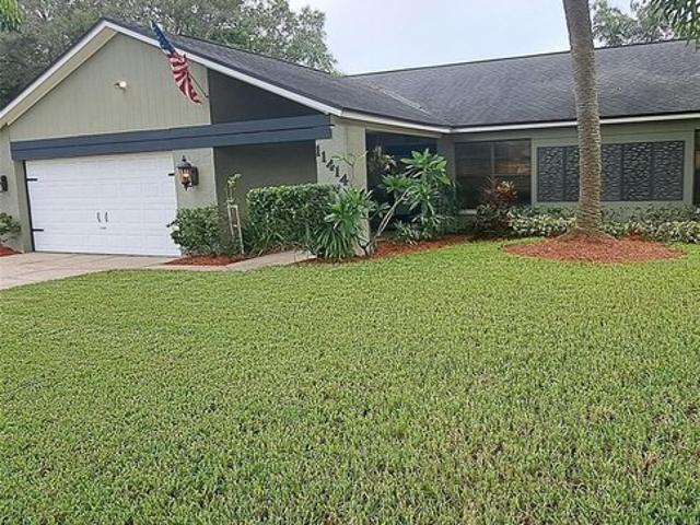 11414 Country Oaks Dr, Tampa, FL 33618