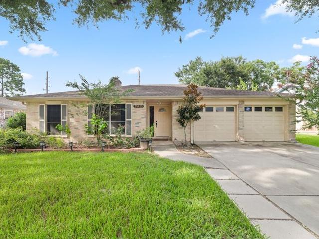 11415 Brook Meadows Ln, Stafford, TX 77477
