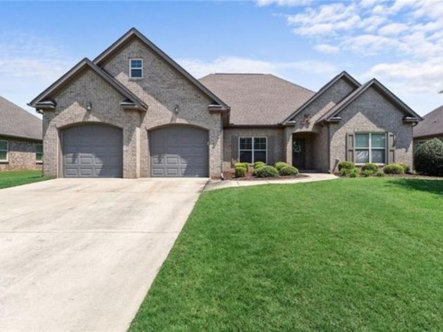 11415 Canetuck Ln, Northport, AL 35475