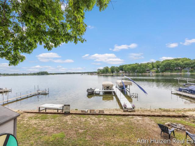 11415 Oak Drive