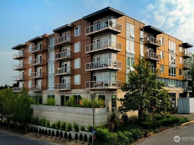 11415 Slater Ave NE Apt 211, Kirkland, WA 98033