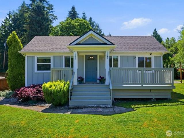 11418 Jovita Blvd E, Edgewood, WA 98372