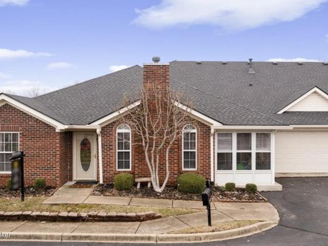 11418 Ridge Lake Dr, Louisville, KY 40272